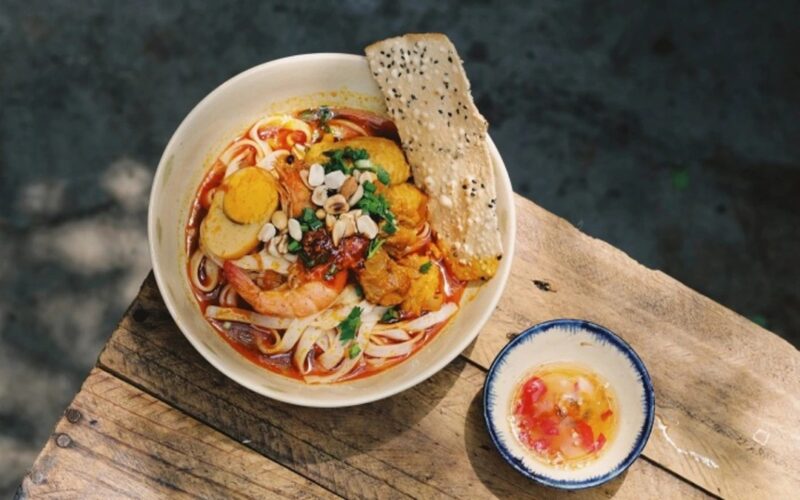 Top 15 Must-try Dishes On Your Da Nang Food Tour | Asia Pioneer Travel