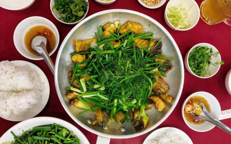 Local Guide: 20 Famous Food In Hanoi | Asia Pioneer Travel