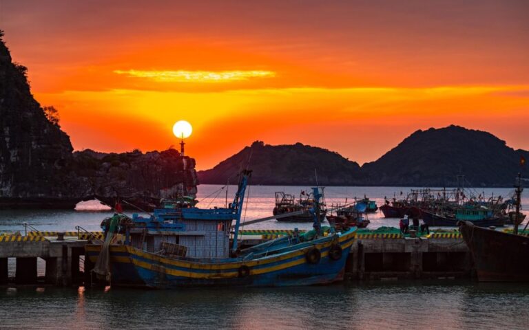 Lan Ha Bay: Ultimate Guide to Vietnam’s Hidden Paradise | Asia Pioneer ...