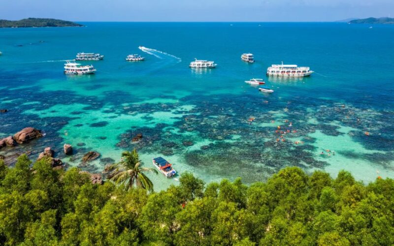 Top 10 Best Holiday Destinations in December Around Southeast Asia