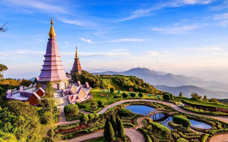 Top 10 Best Holiday Destinations in December Around Southeast Asia